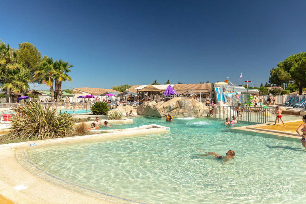 Campsites France | 4 and 5 stars with water park | Campings.Luxury