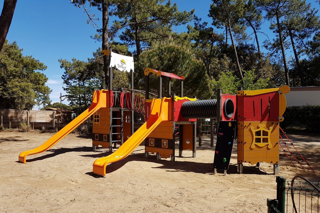 Les Pins d'Oléron | Camping 4 étoiles | Parc aquatique