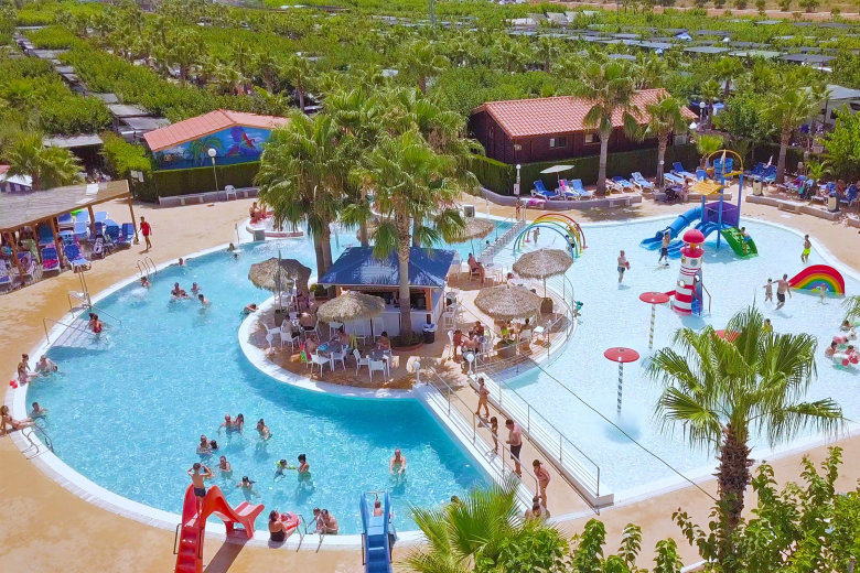 Campsites Spain | 4 and 5 stars with water park | Campings.Luxury